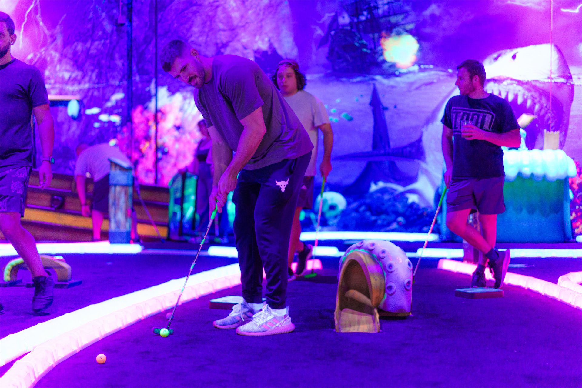 Elev8 Fun - Mini-Golf